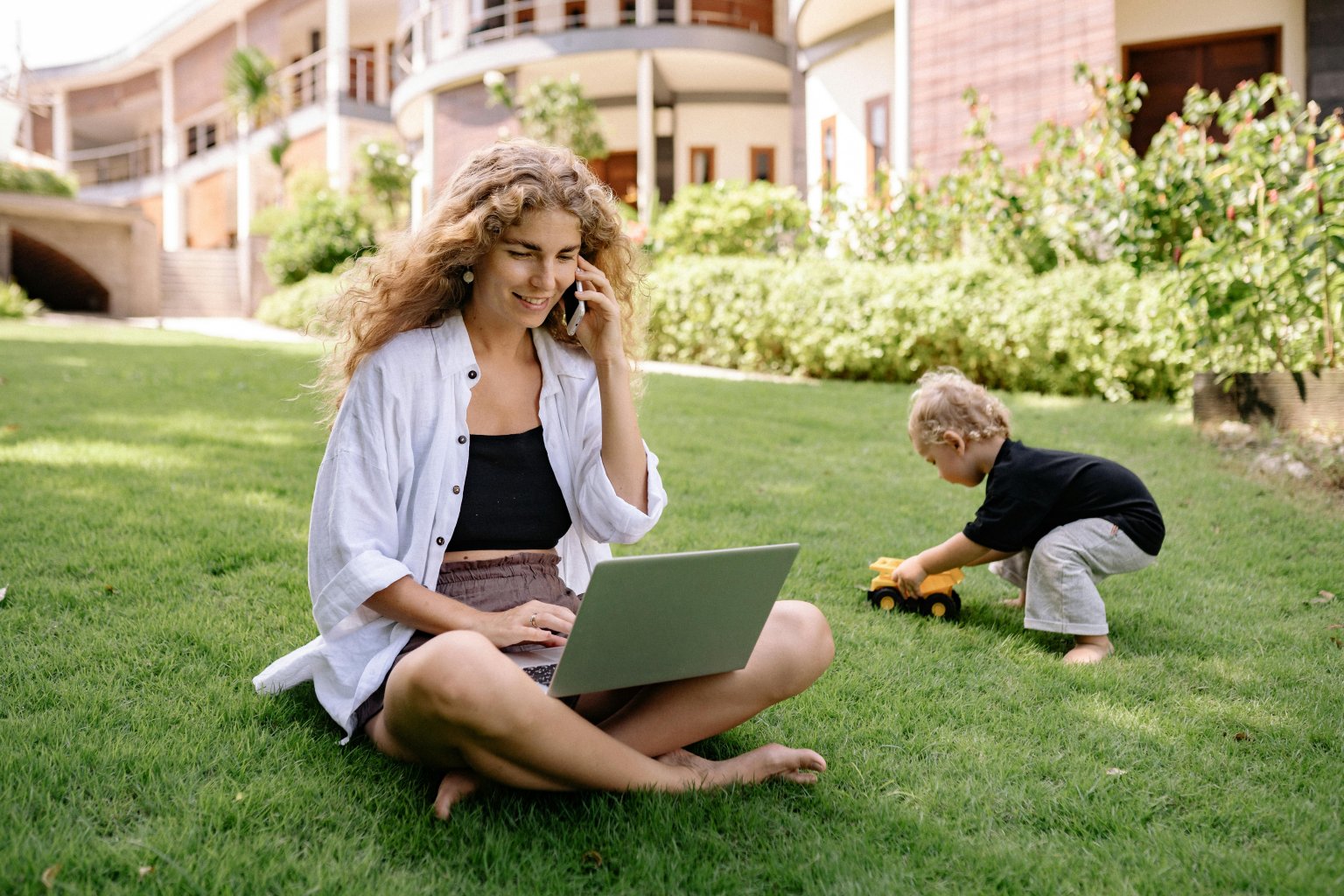 35 Employee Financial Wellness Challenge Ideas & Tips