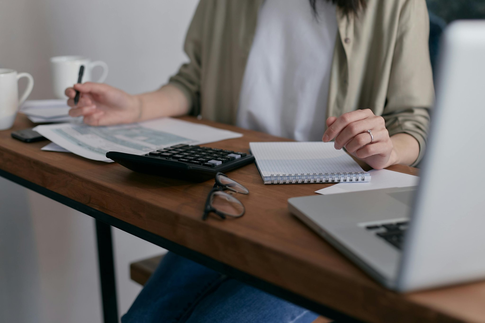 35 Employee Financial Wellness Challenge Ideas & Tips